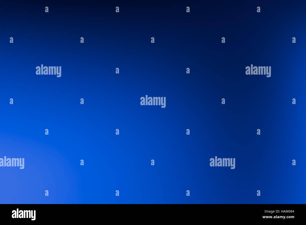 Gradient background in blue hi-res stock photography and images - Alamy