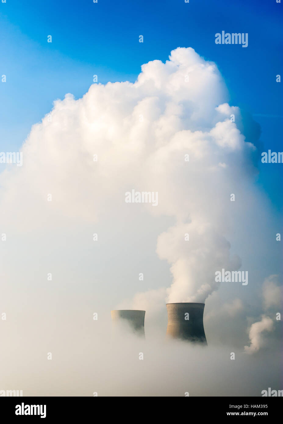 Cloud factory hi-res stock photography and images - Alamy