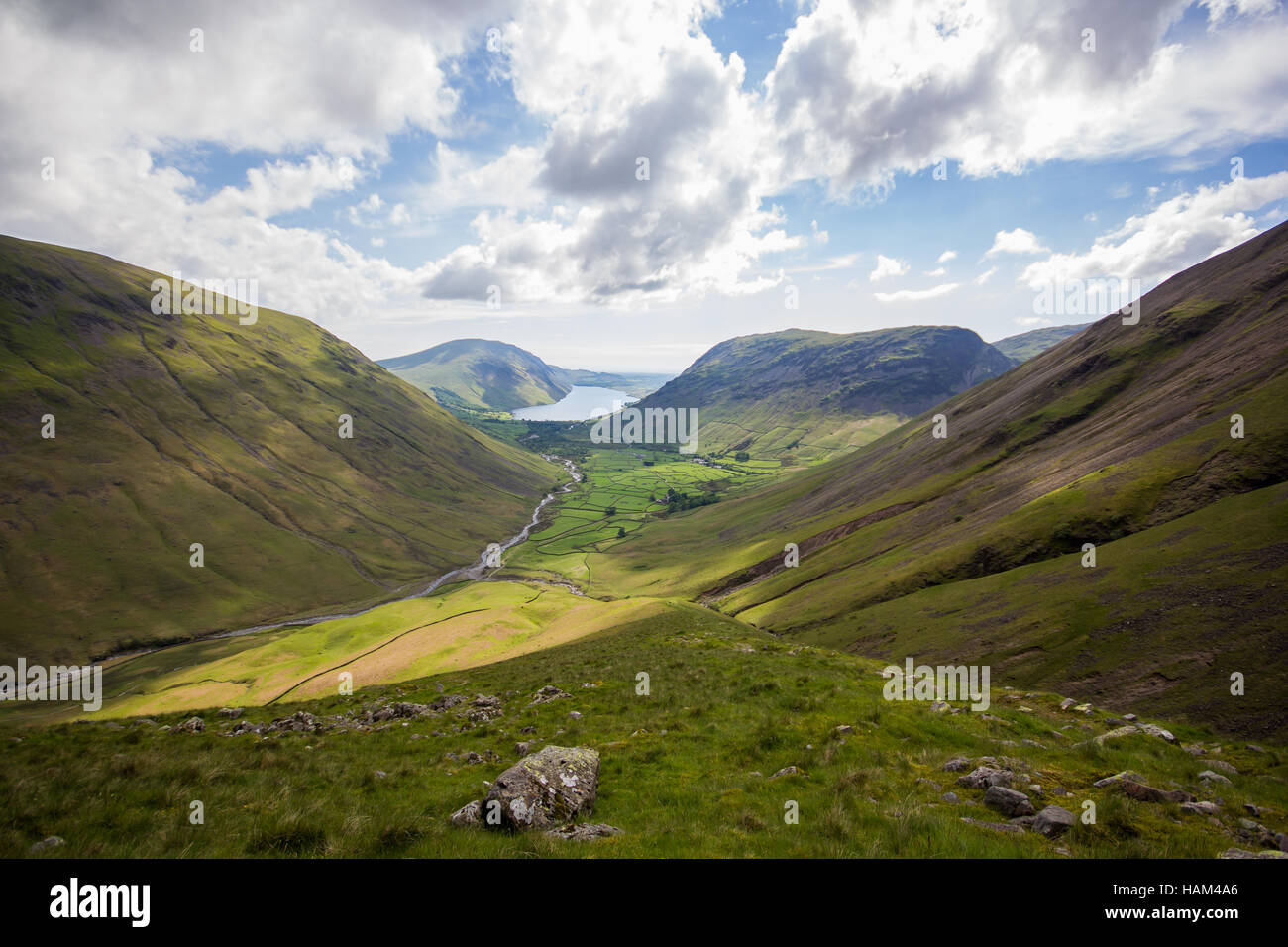 Wasdale valley with mountains around and a lake in the center Stock ...