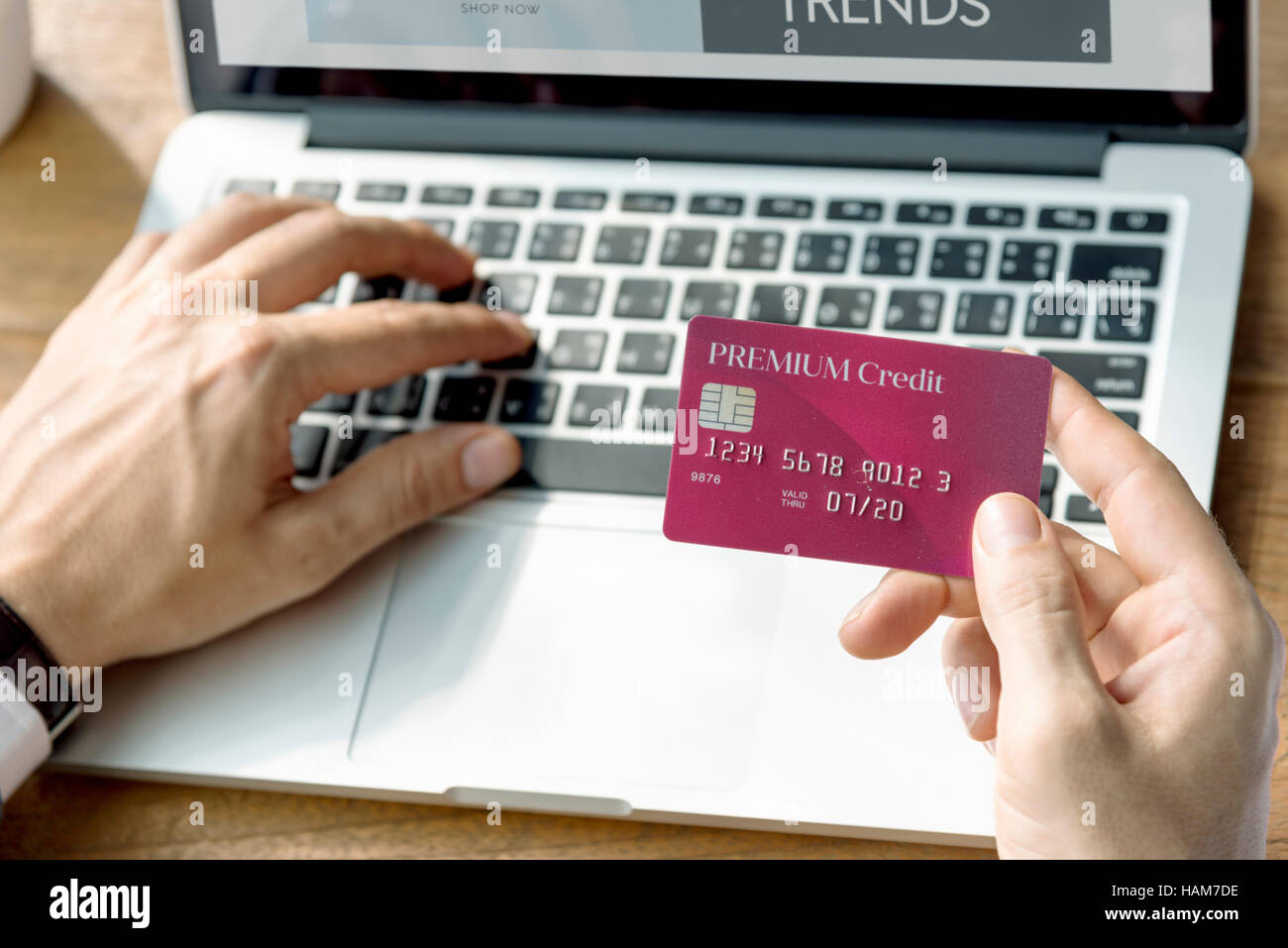Man Hands Credit Card Purchase Concept Stock Photo - Alamy