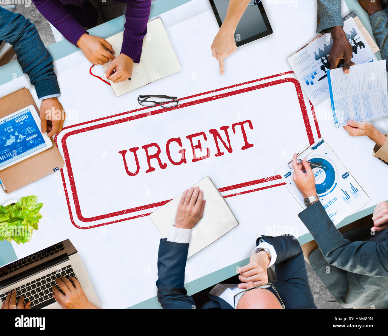Urgent Notice Important Quick Serious Speed Concept Stock Photo - Alamy