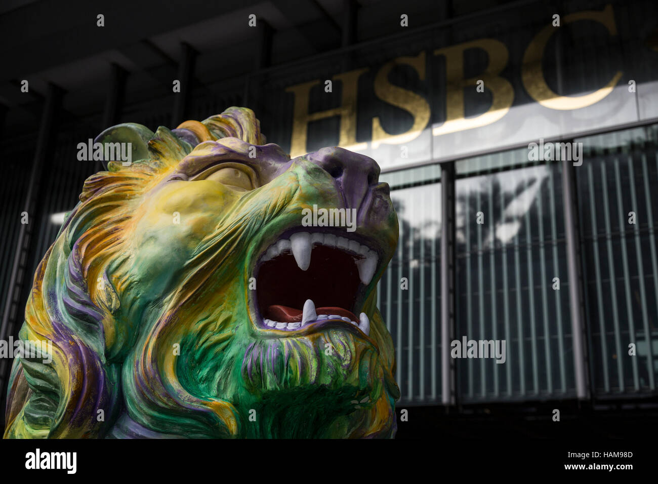 Hsbc hong kong lion hi-res stock photography and images - Alamy