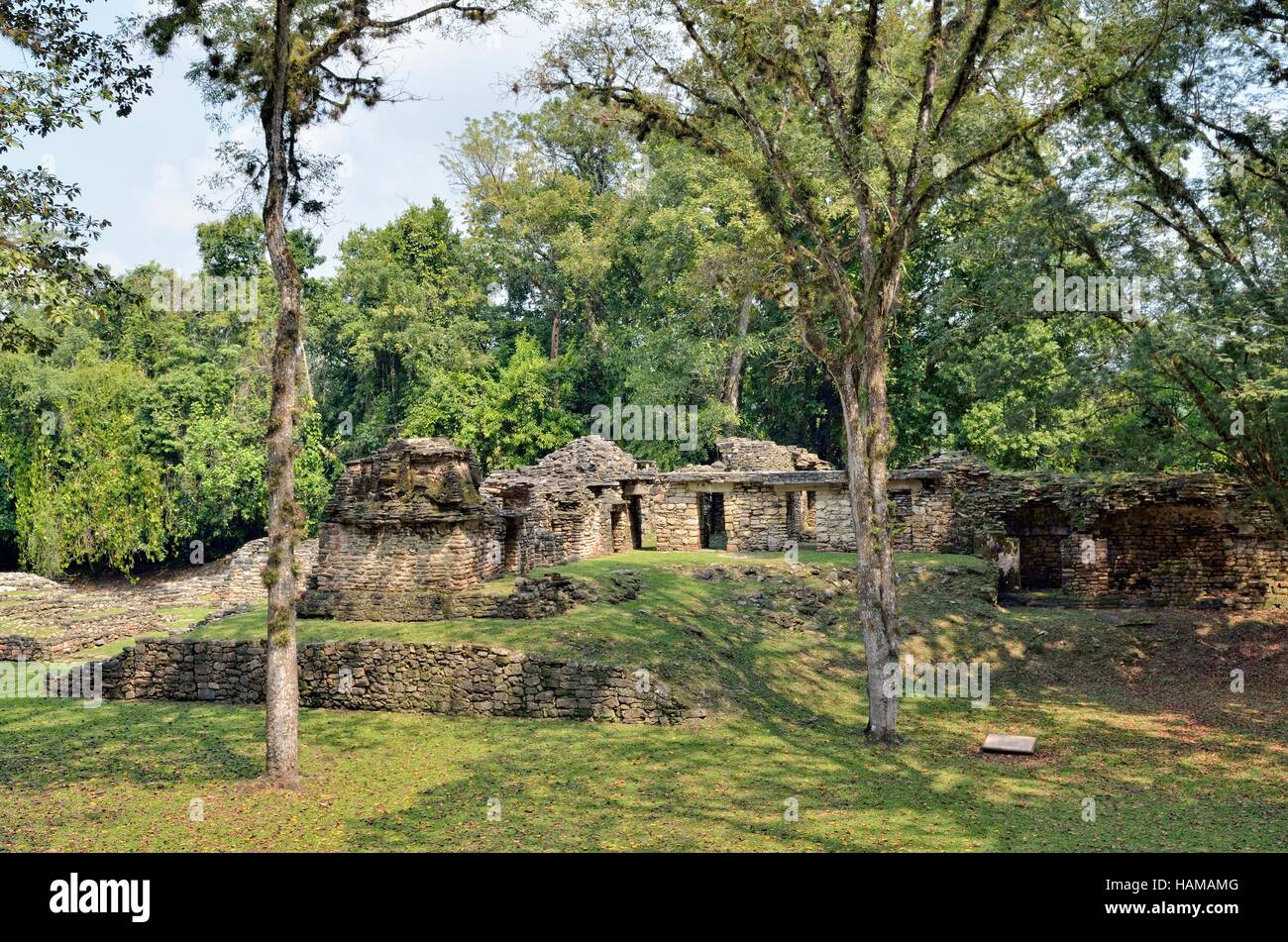 Ancient structures hi-res stock photography and images - Alamy