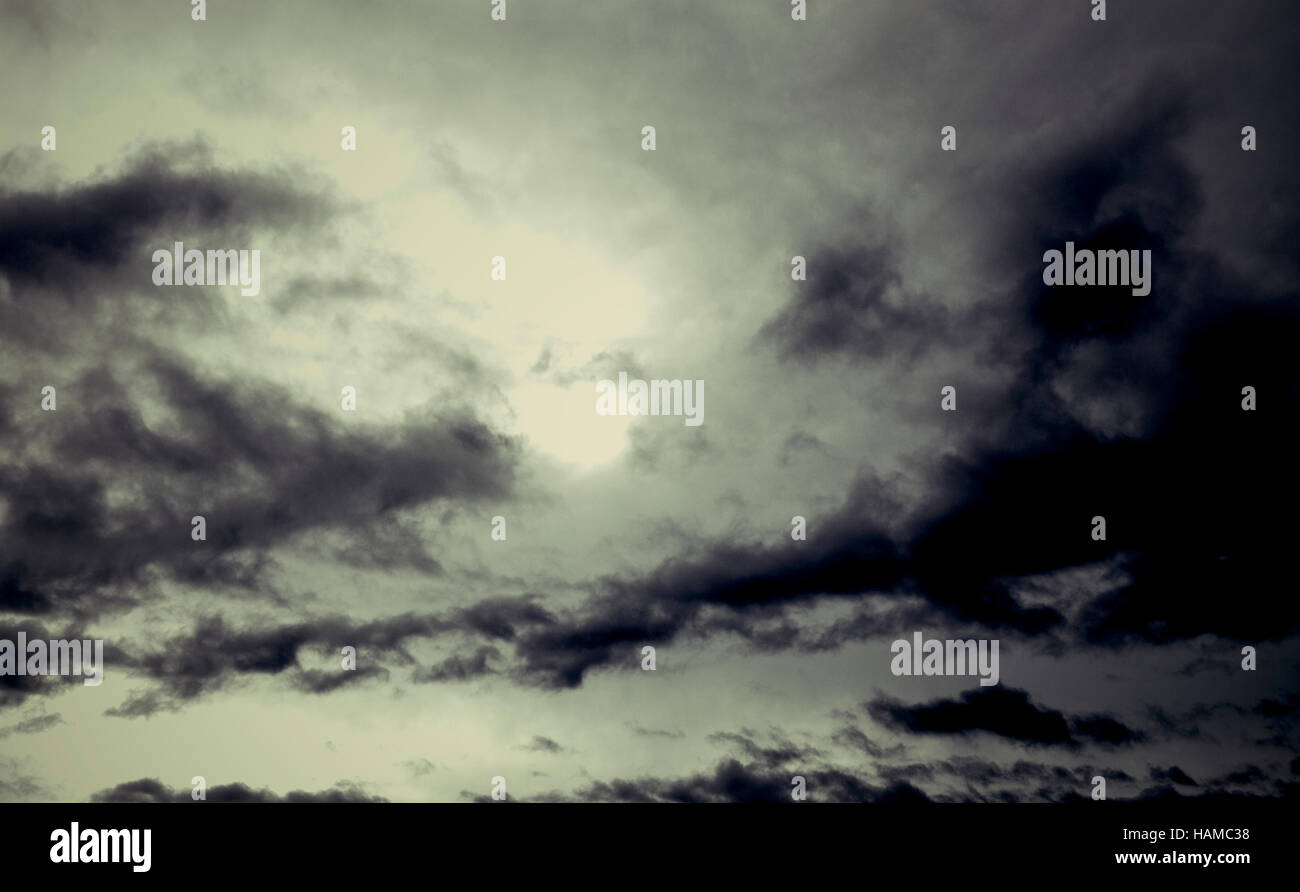 Dark cloudy sky hi-res stock photography and images - Alamy