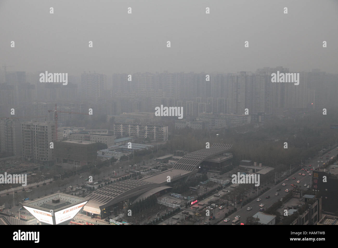 Xi'an, China. 2nd Dec, 2016. Weather. Heavy smog shrouds Xi'an, capital ...