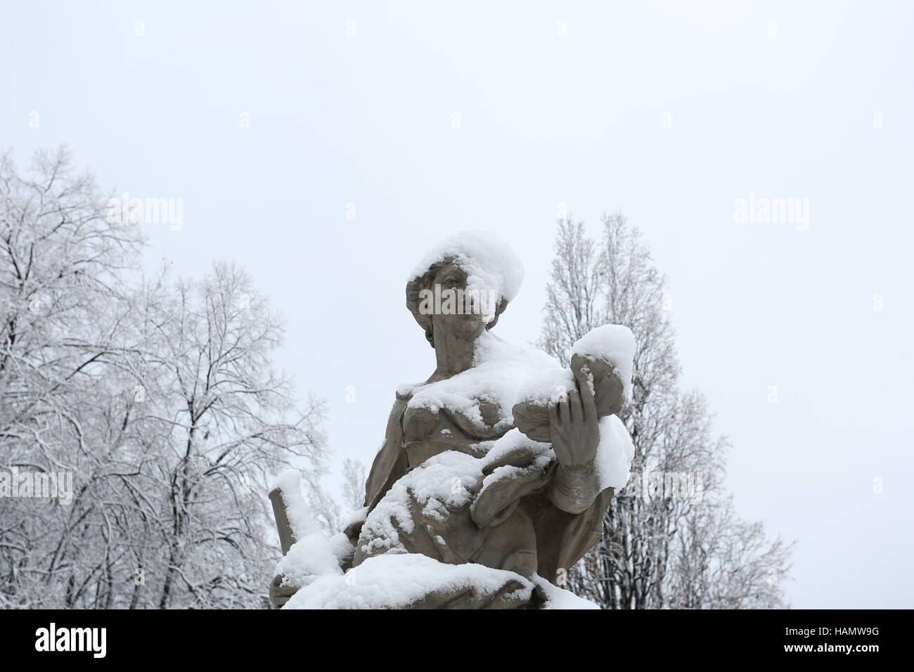 Warsaw, Poland. 2nd Dec, 2016. Poland weather: snow and clouds at ...