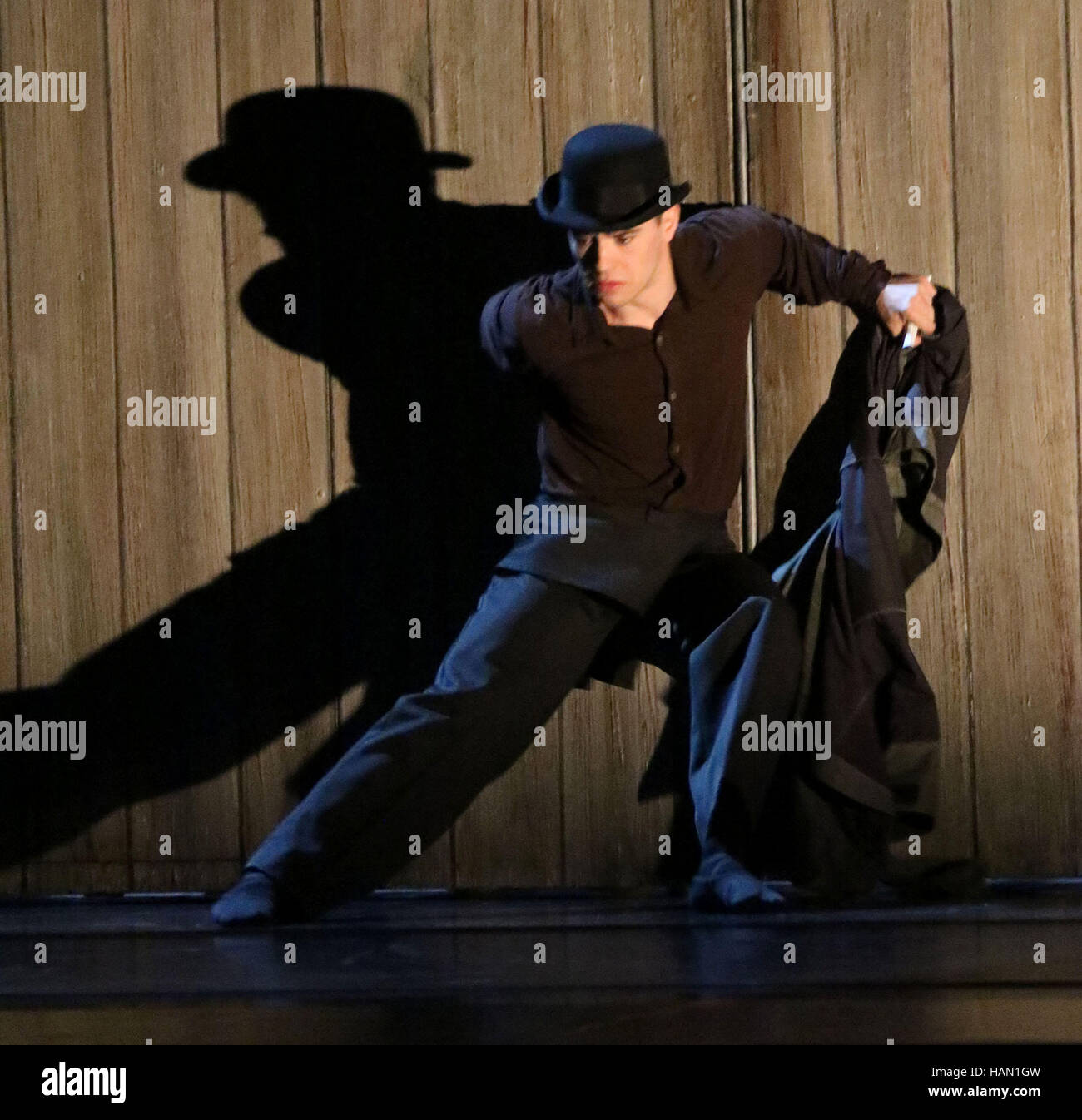 New York, USA. 2nd Dec, 2016. Dancers from the Alvin Ailey American ...