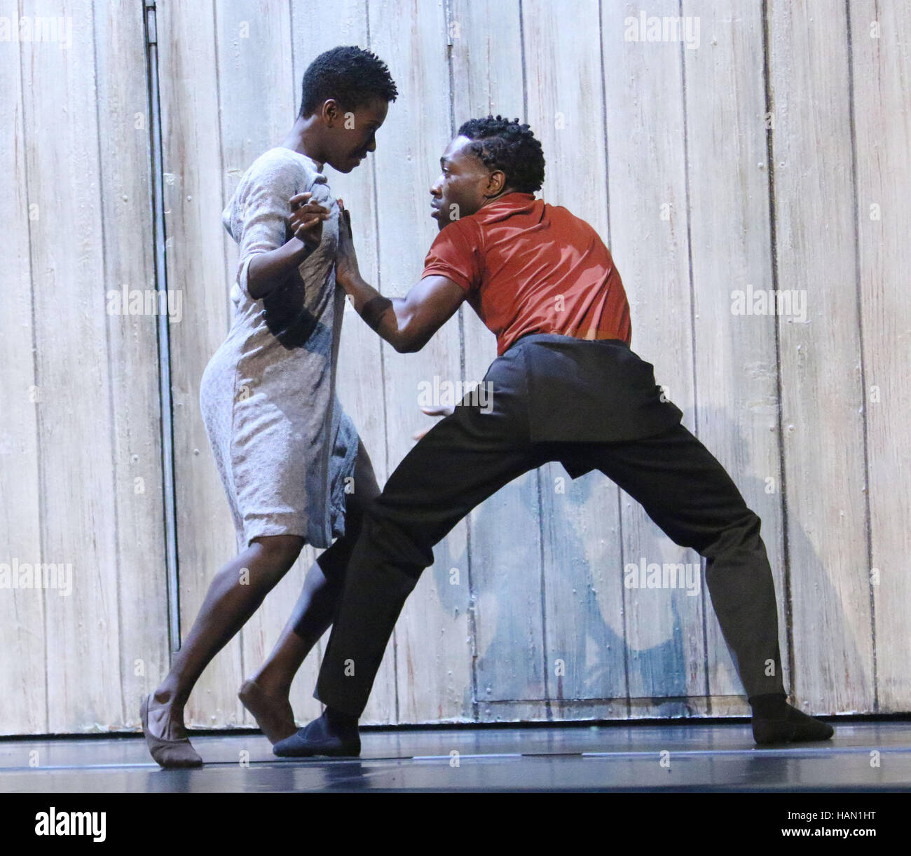 New York, USA. 2nd Dec, 2016. Dancers from the Alvin Ailey American ...