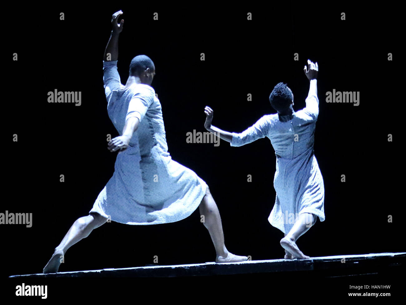 New York, USA. 2nd Dec, 2016. Dancers from the Alvin Ailey American ...