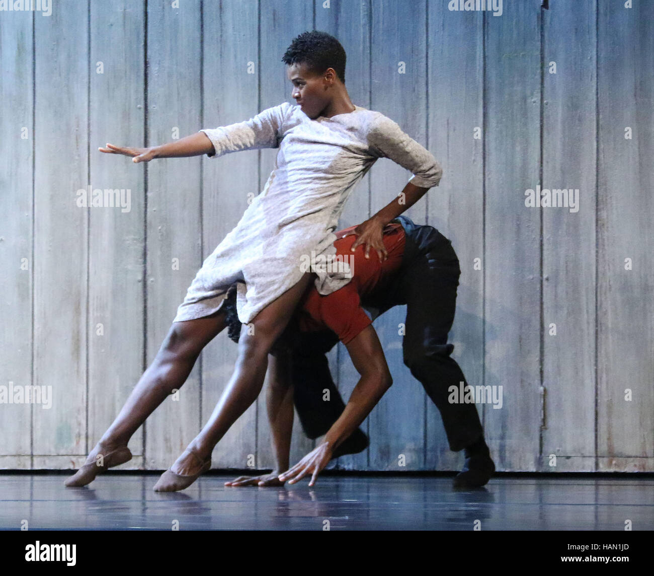 New York, USA. 2nd Dec, 2016. Dancers from the Alvin Ailey American ...