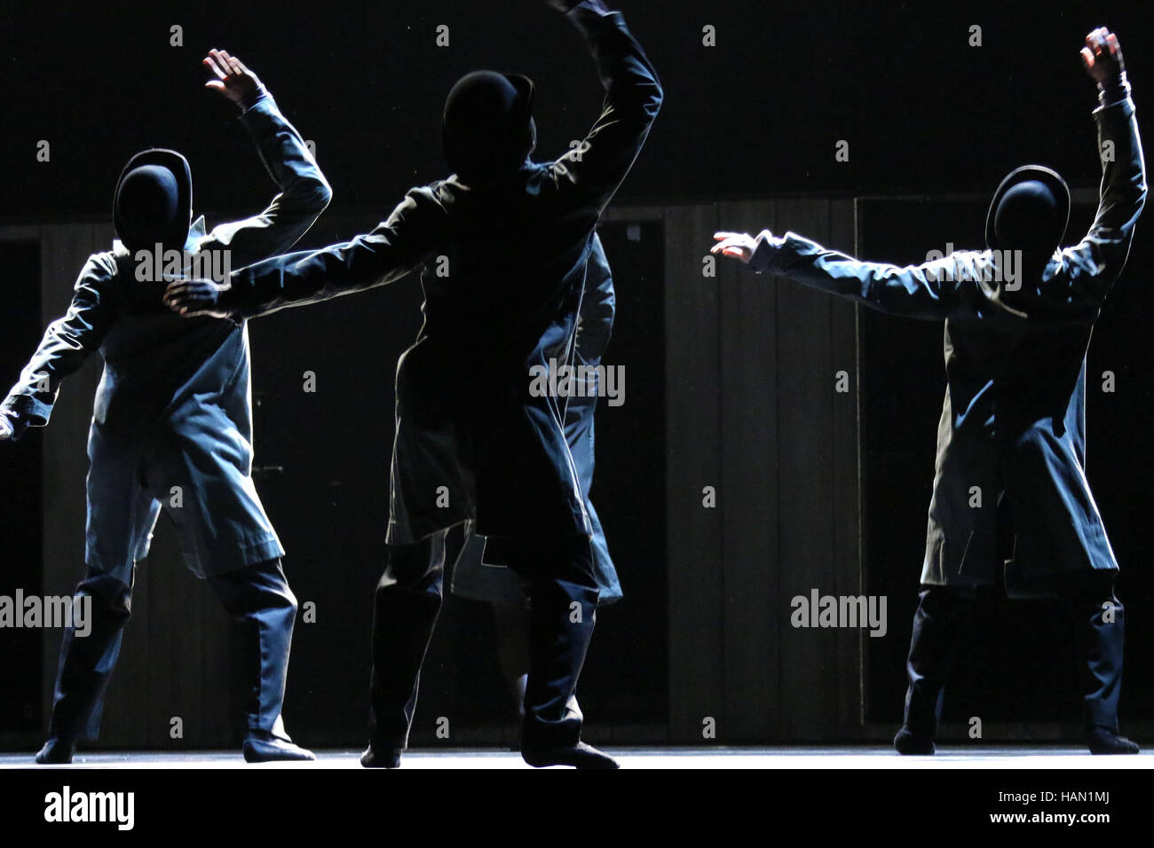 New York, USA. 2nd Dec, 2016. Dancers from the Alvin Ailey American ...