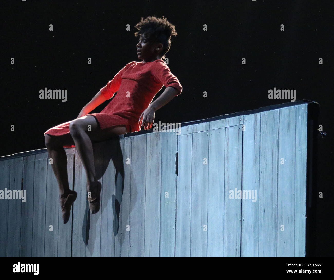 New York, USA. 2nd Dec, 2016. Dancers from the Alvin Ailey American ...