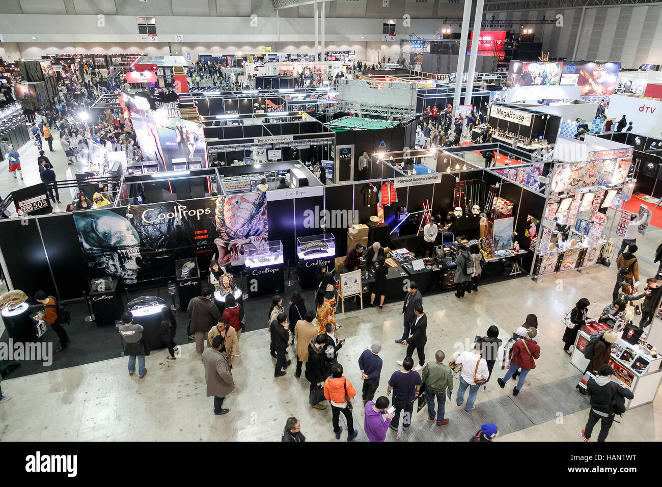 Tokyo, Japan. 2nd Dec, 2016. Visitors gather at the Tokyo Comic Con in ...