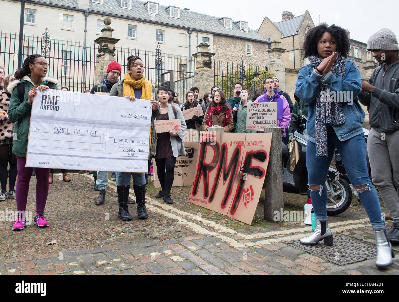 Rhodes must fall campaign hi-res stock photography and images - Alamy