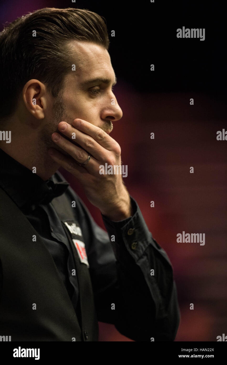 York. 2nd Dec, 2016. Mark Selby of England reacts during the Quarter ...