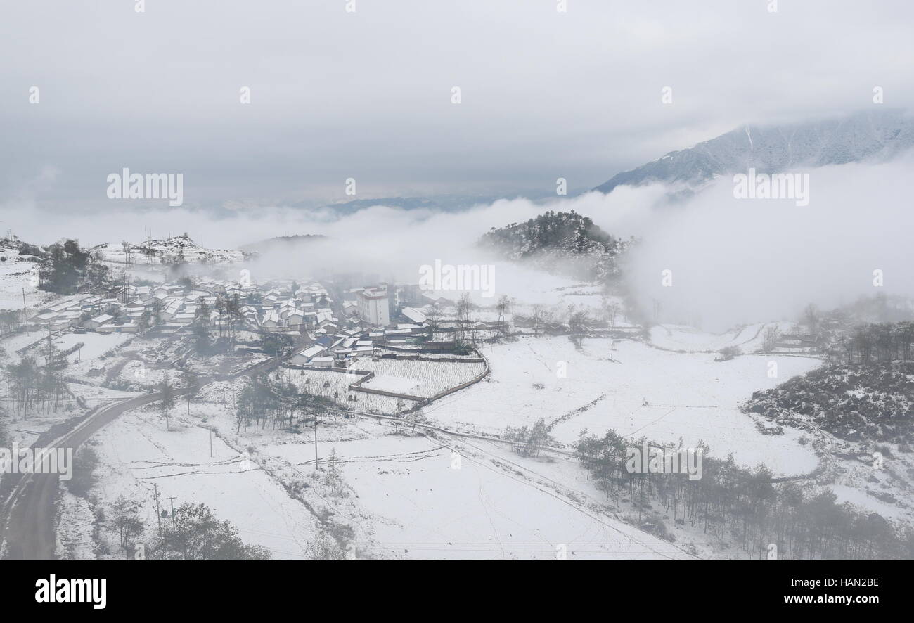 Liangshan yi autonomous prefecture hi-res stock photography and images ...