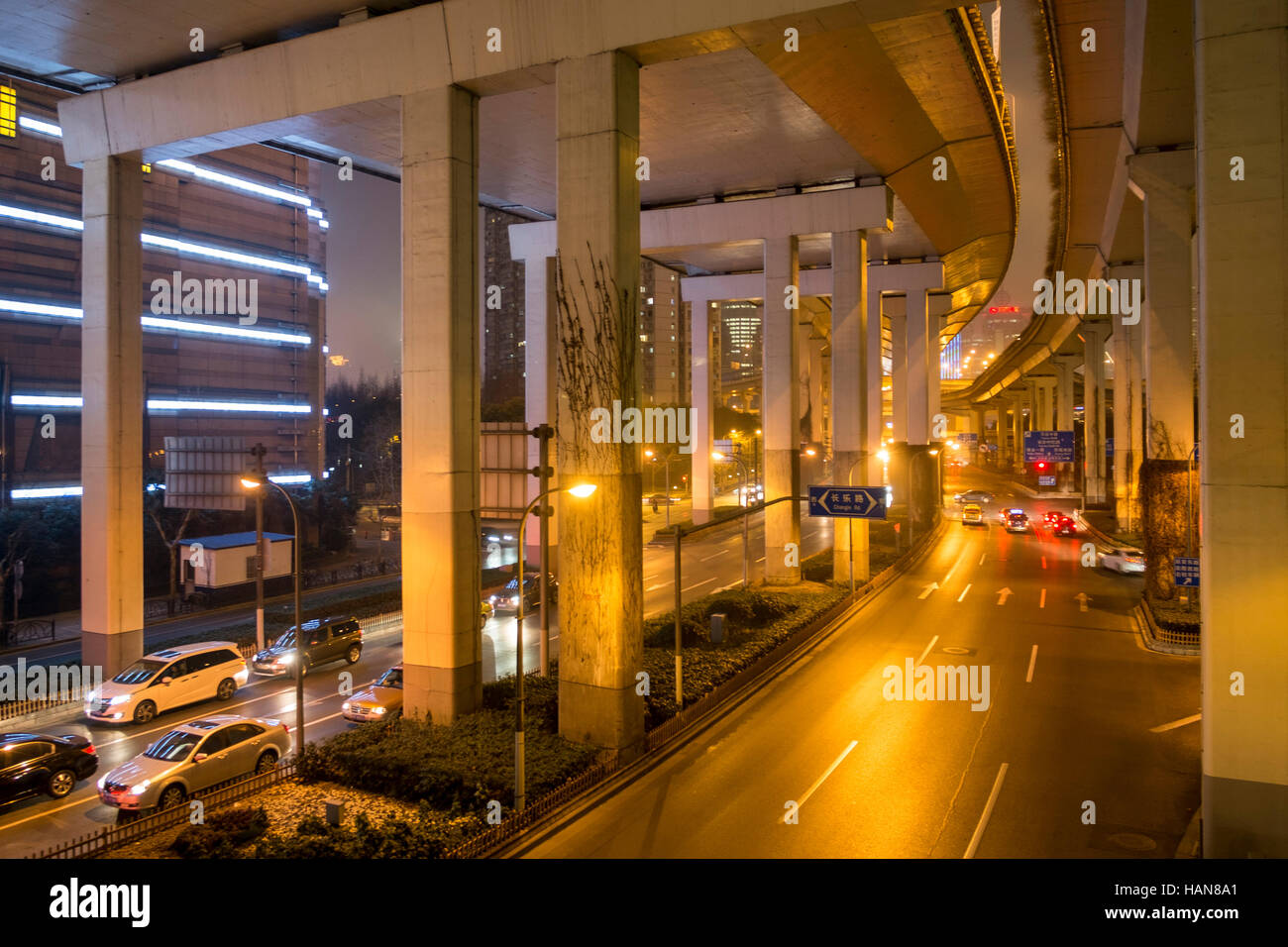 Traffic congestion shanghai china hi-res stock photography and images ...