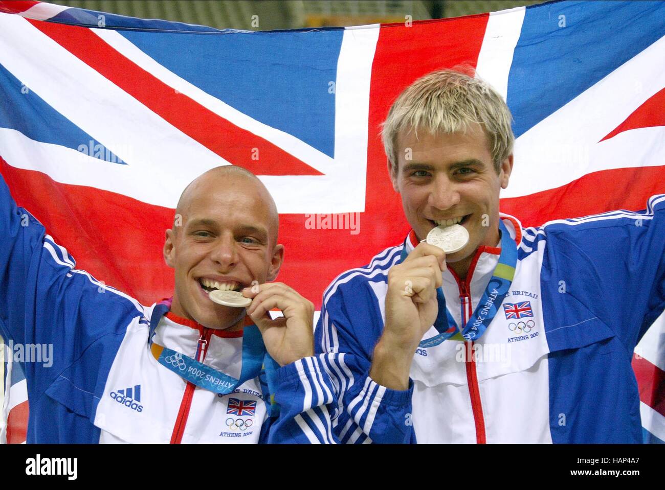 LEON TAYLOR & PETER WATERFIELD OLYMPIC 10 M SYNCHRO DIVING ATHENS ...