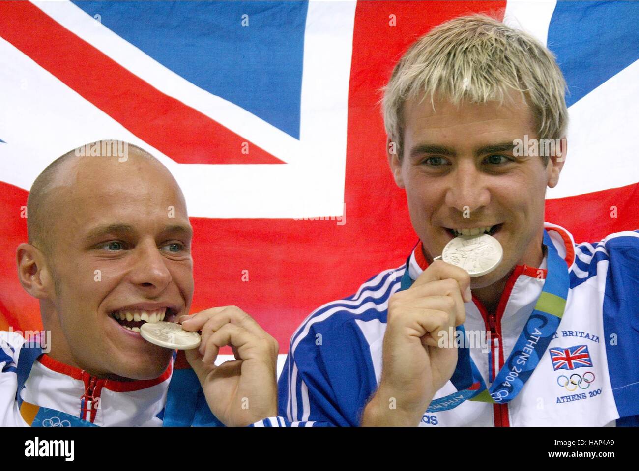 LEON TAYLOR & PETER WATERFIELD OLYMPIC 10 M SYNCHRO DIVING ATHENS ...