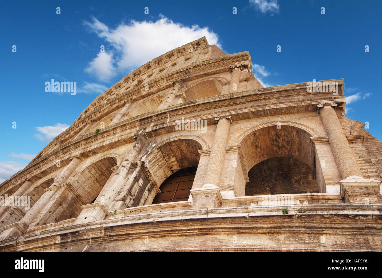 Dark coliseum hi-res stock photography and images - Alamy