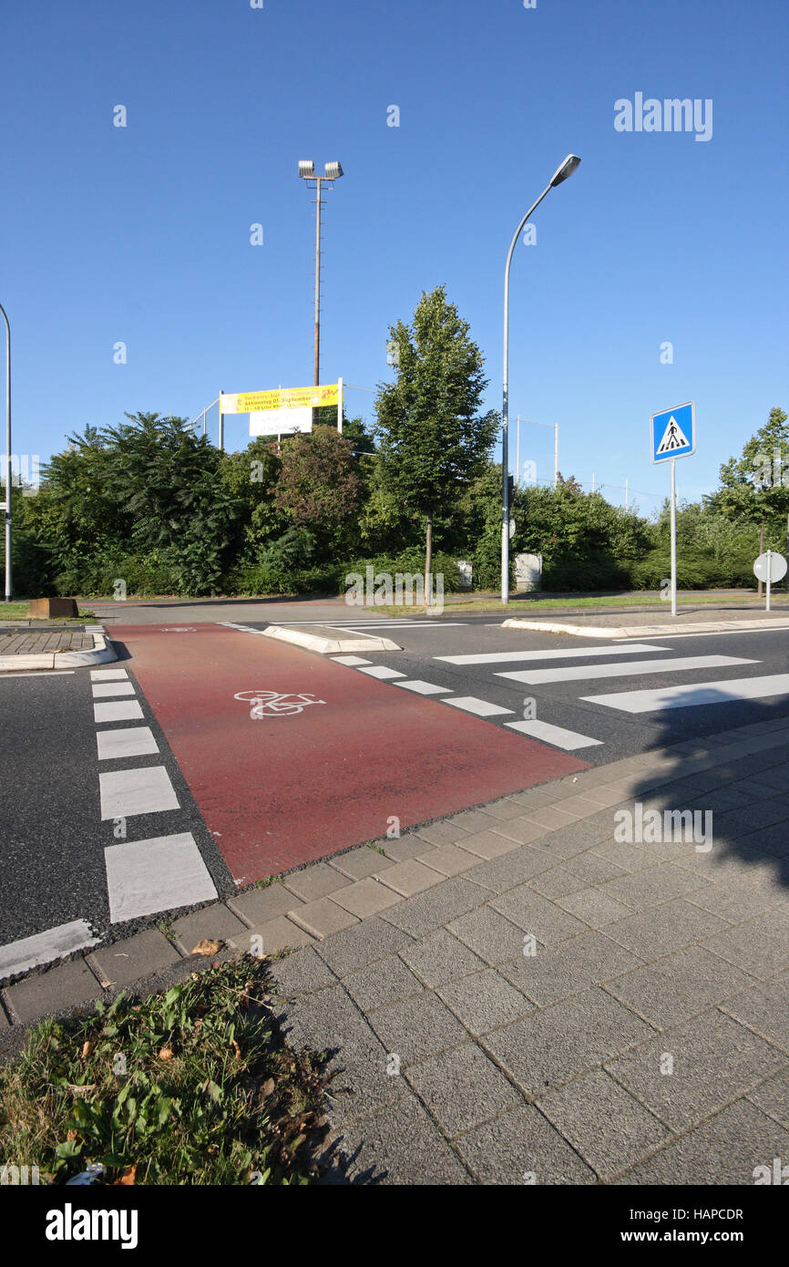 Zebrastreifen verkehr hi-res stock photography and images - Alamy