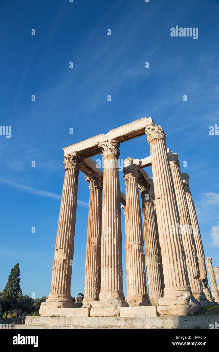 Temple of zeus hi-res stock photography and images - Alamy