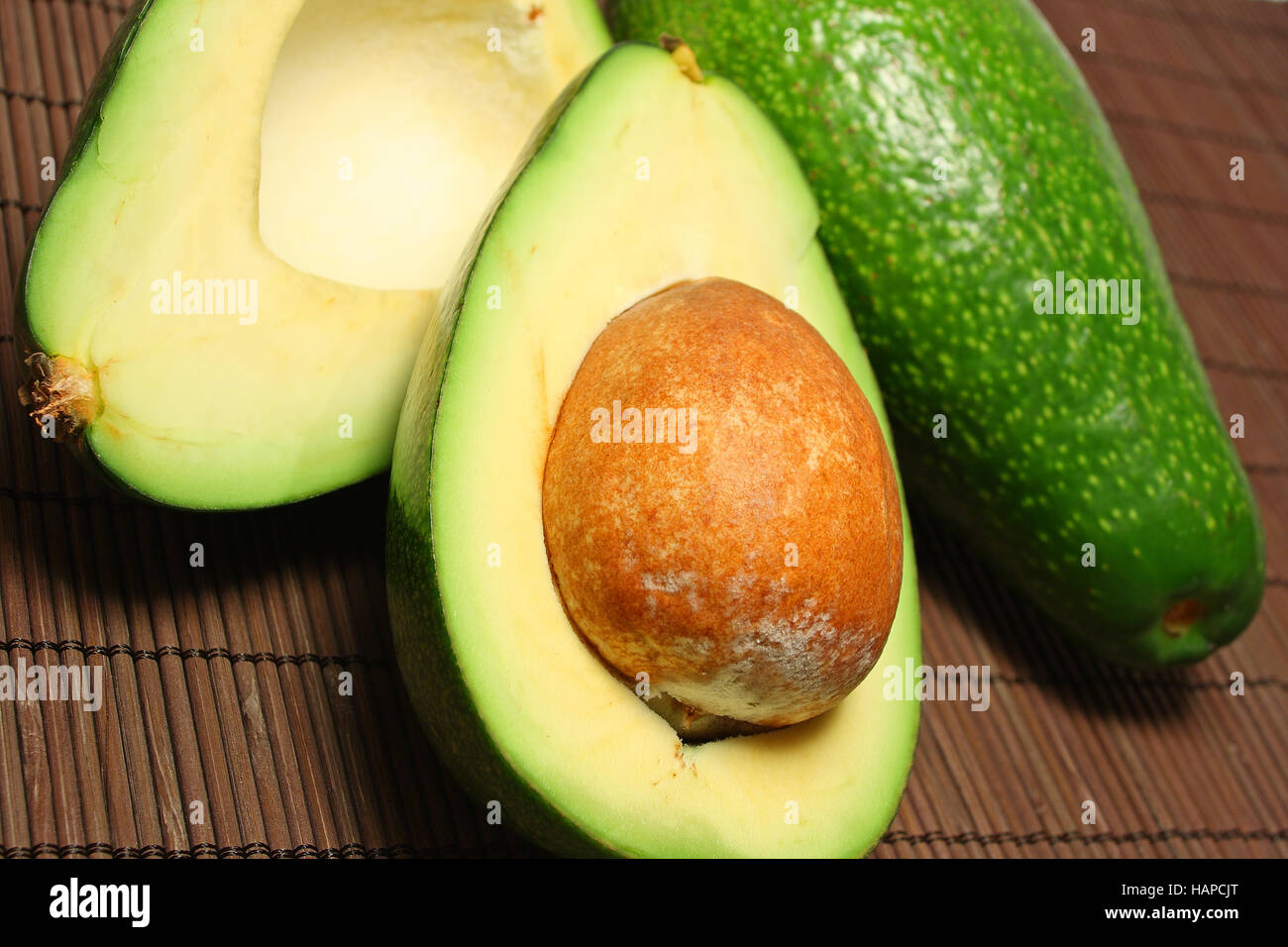 Samen avocado hi-res stock photography and images - Alamy