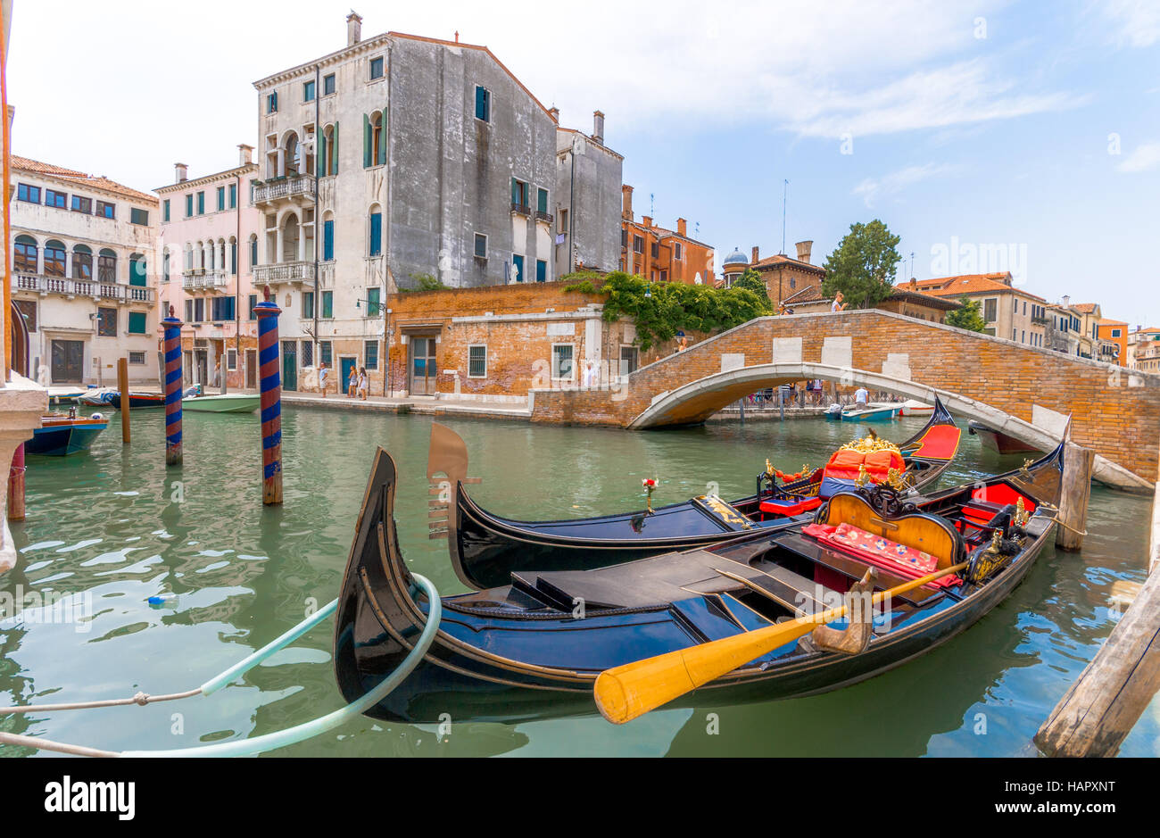 Gondola italy hi-res stock photography and images - Alamy