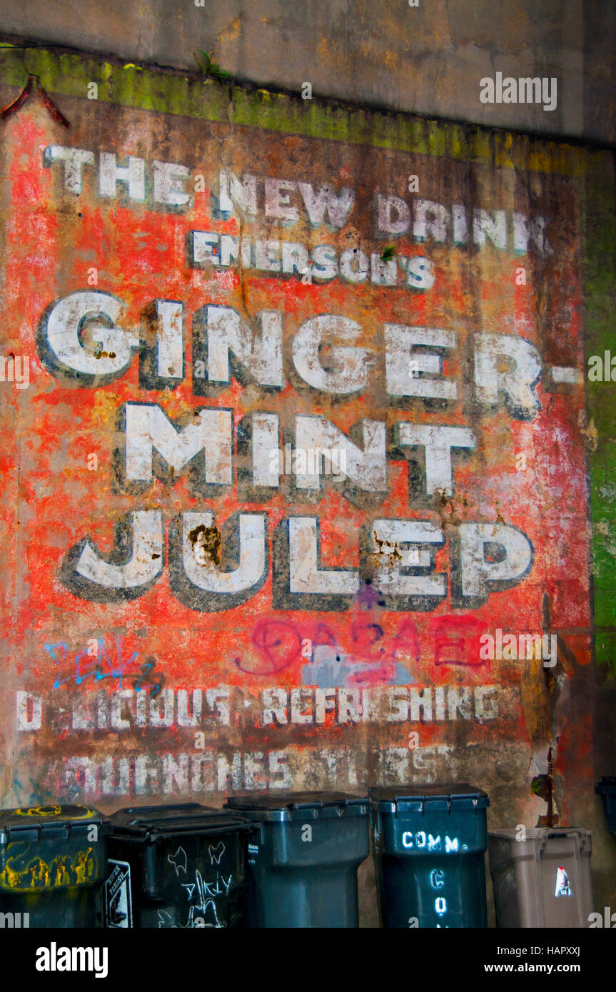 Ginger mint julep sign Stock Photo - Alamy