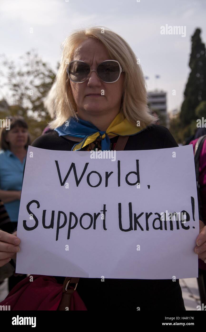 Woman protests against the war in ukraine hi-res stock photography and ...