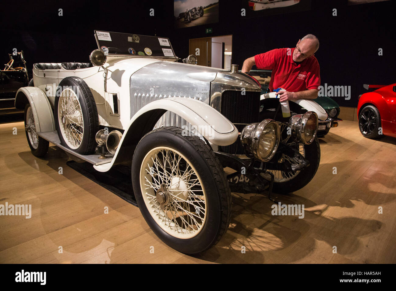 London, UK. 2 December 2016. 1914 Prince Henry Vauxhall, the world's ...