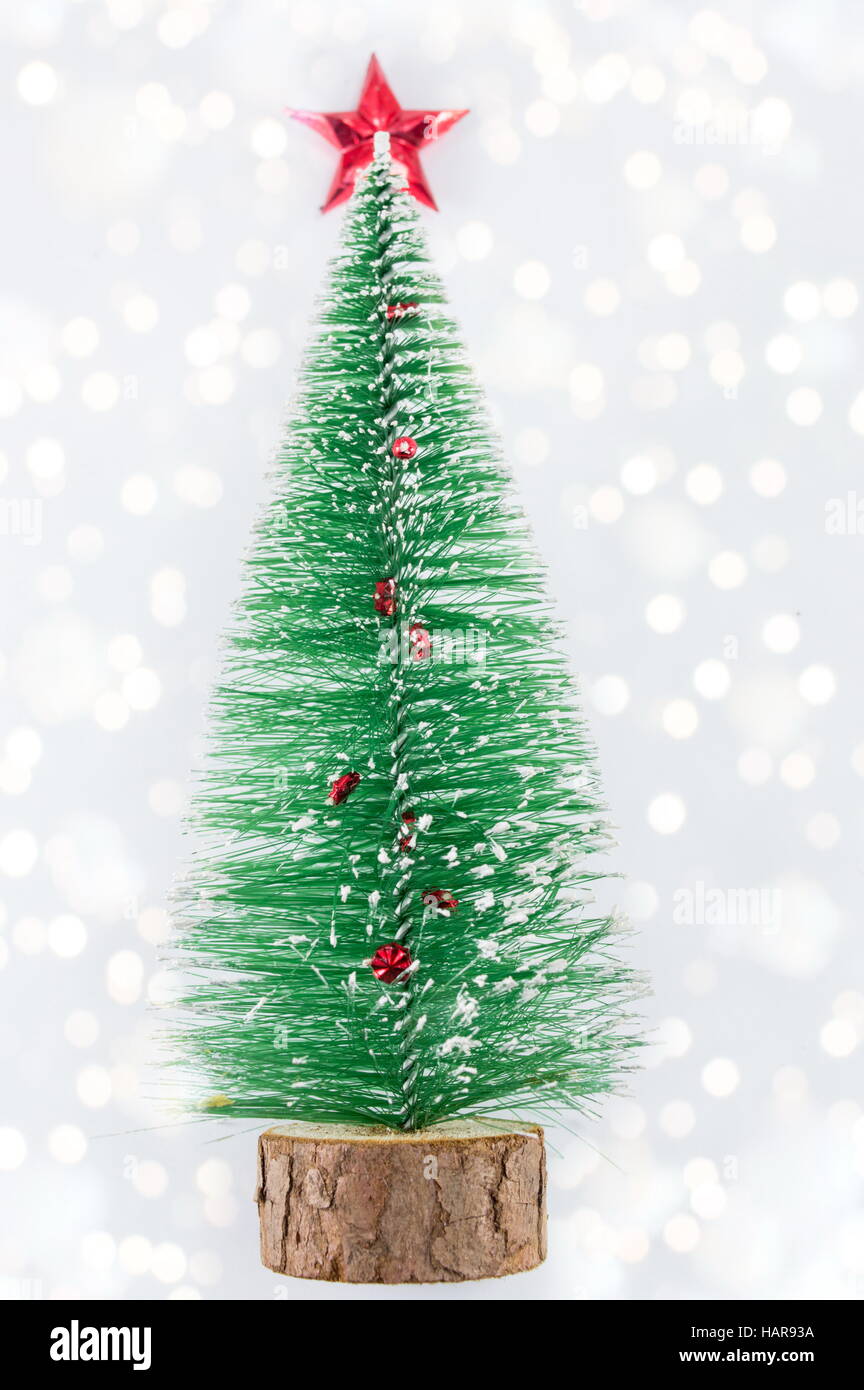 Star on christmas tree hi-res stock photography and images - Alamy