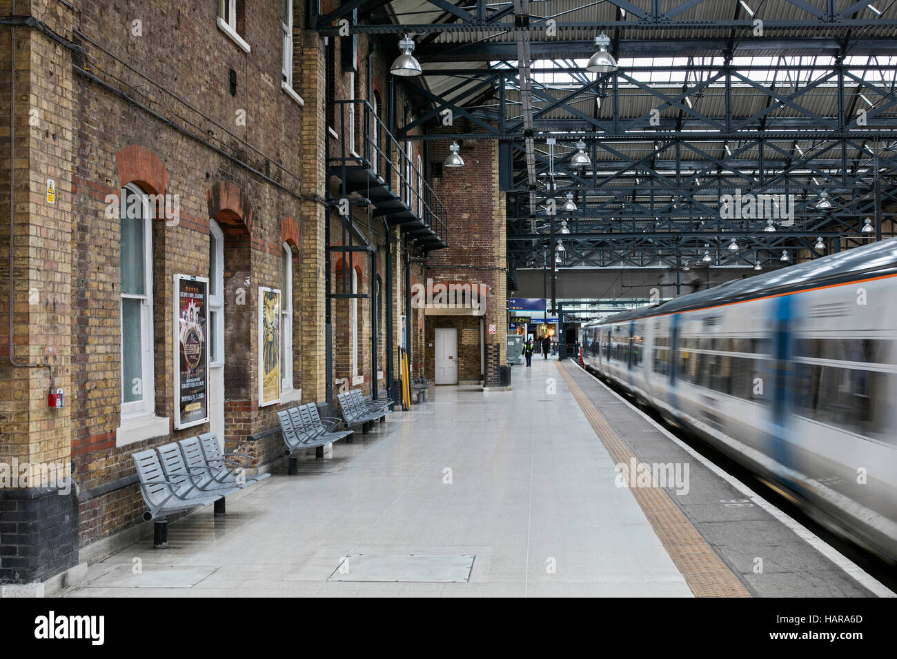 Kings Cross Station Interior Stock Photo - Alamy