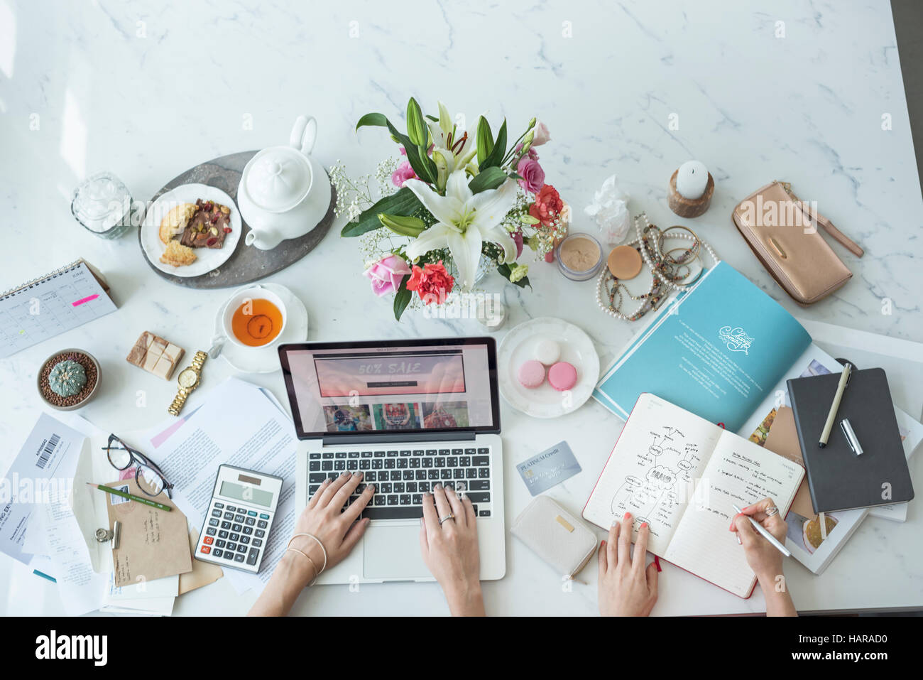 Shopping Internet Digital Connection Networking Concept Stock Photo - Alamy