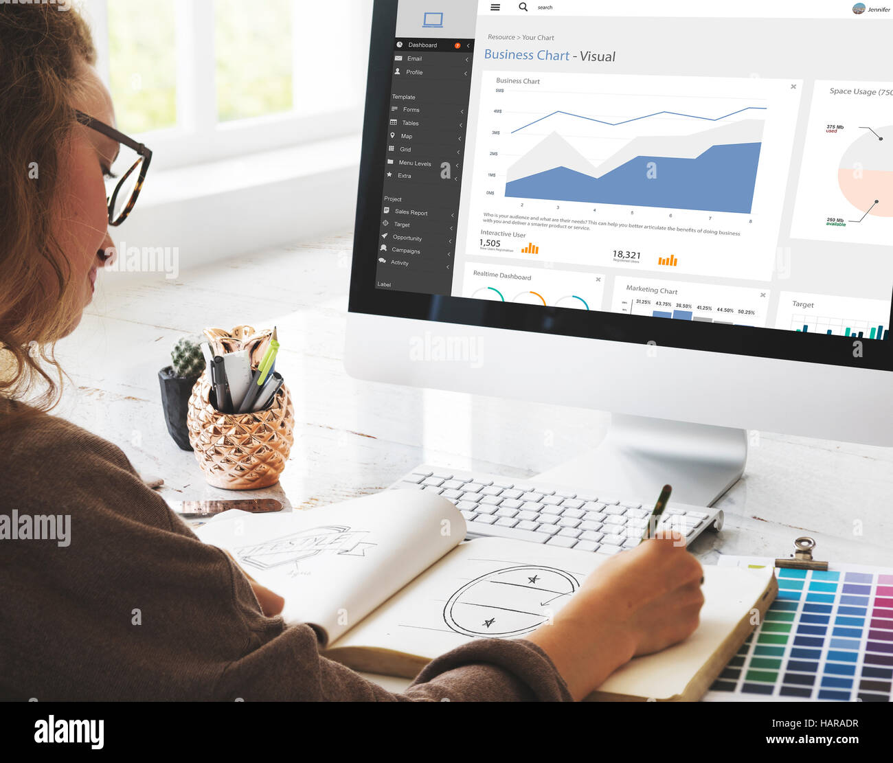 Color histogram hi-res stock photography and images - Alamy