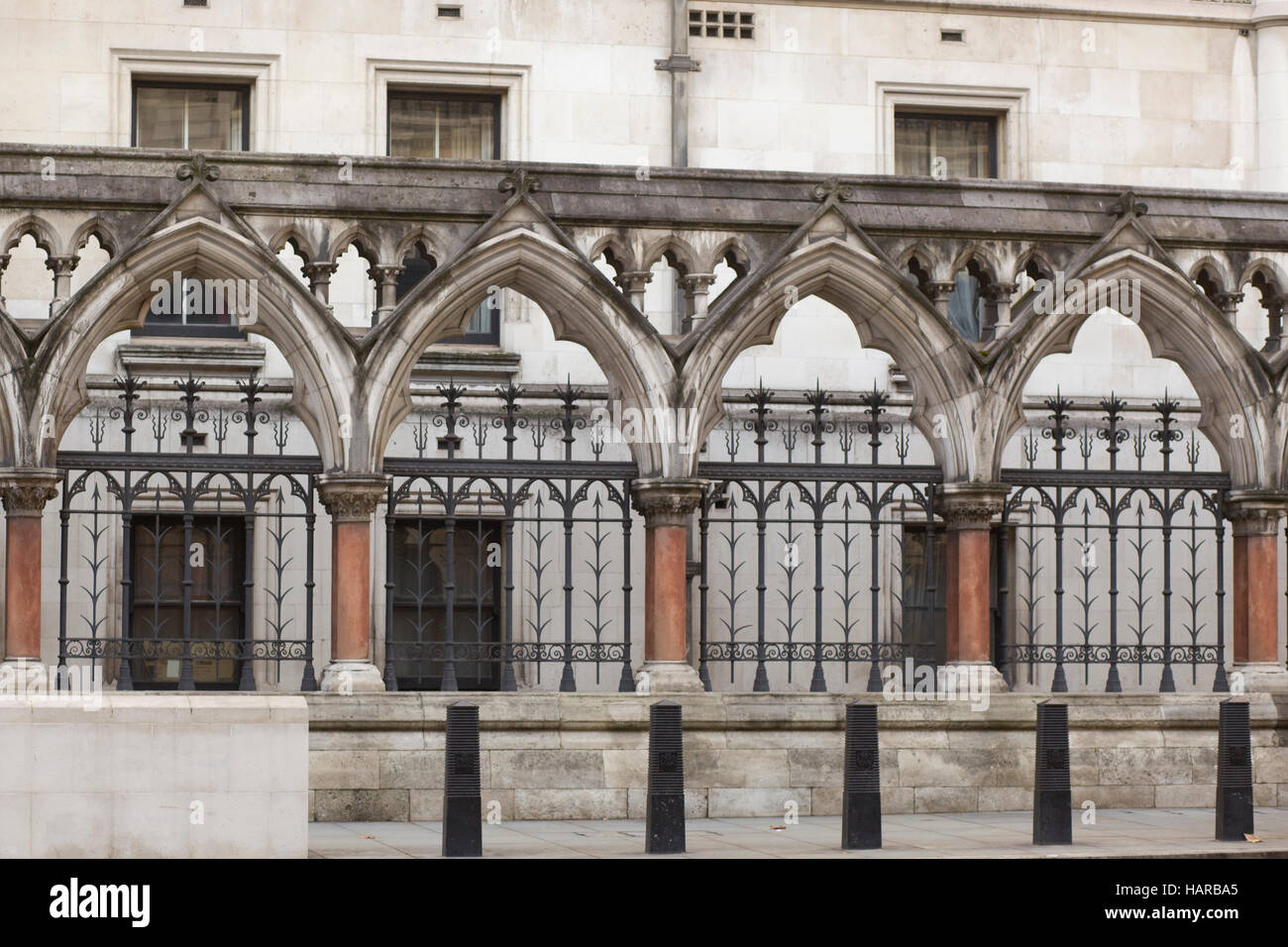 Front facade of the Royal Courts of Justice London Stock Photo - Alamy