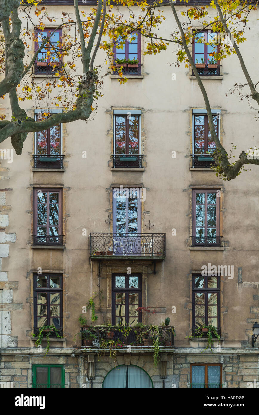 Traditional town building in the old quarter of Lyon Stock Photo - Alamy