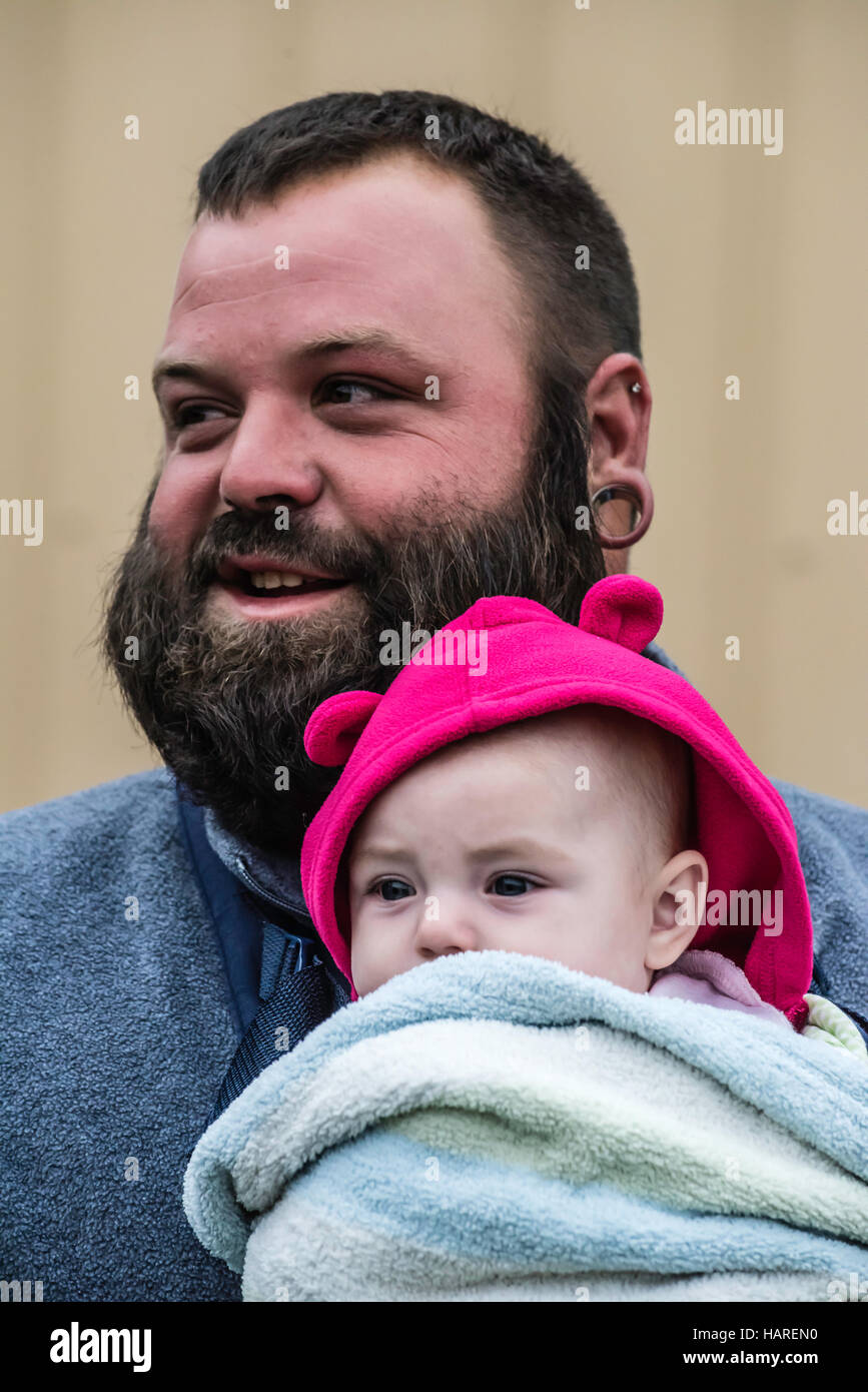 Bearded young father hi-res stock photography and images - Alamy