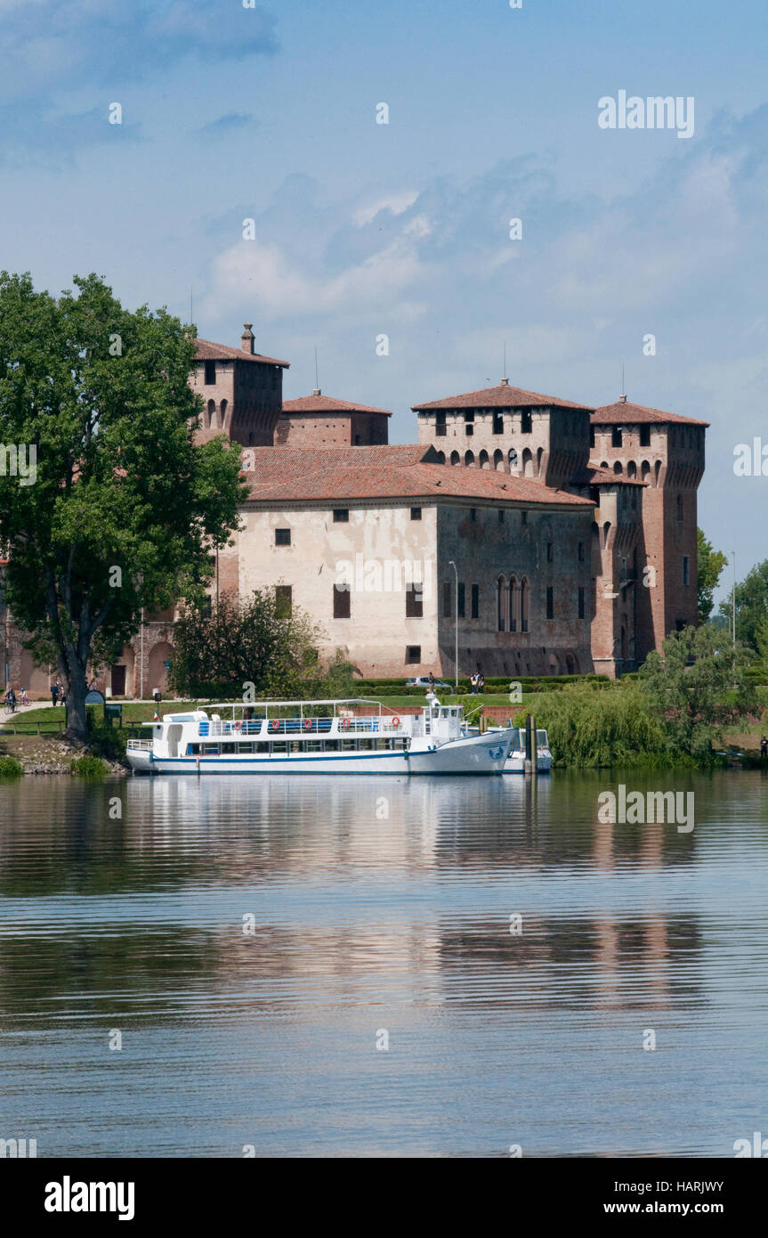 Lago inferior hi-res stock photography and images - Alamy