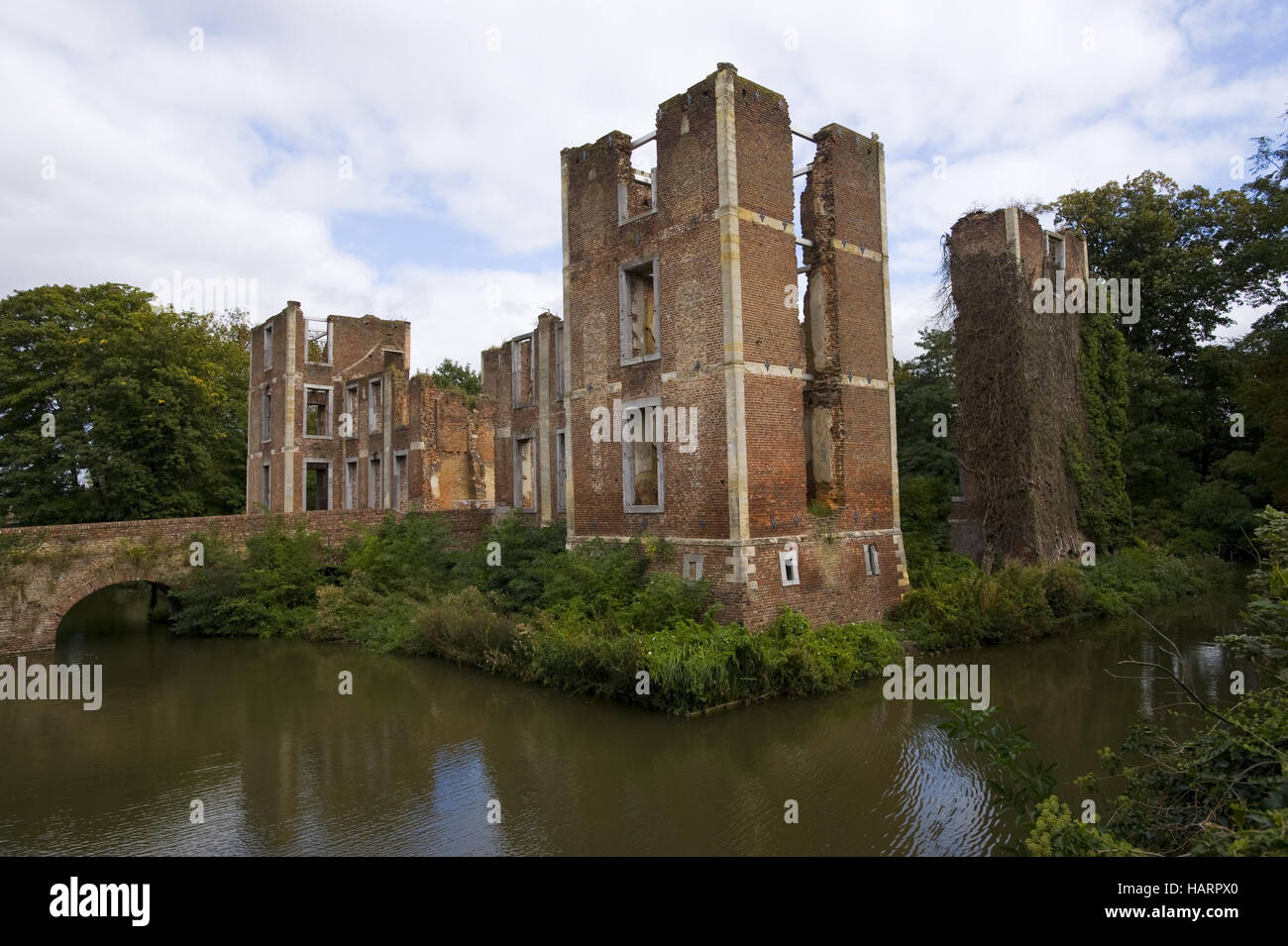 Kasteel born hi-res stock photography and images - Alamy