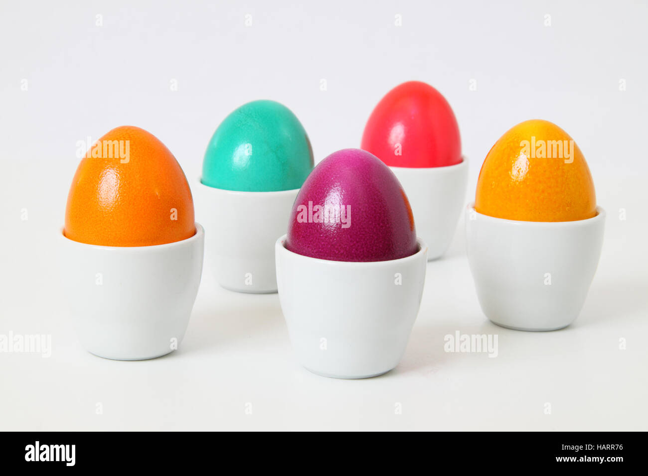 Bunte eierbecher hi-res stock photography and images - Alamy