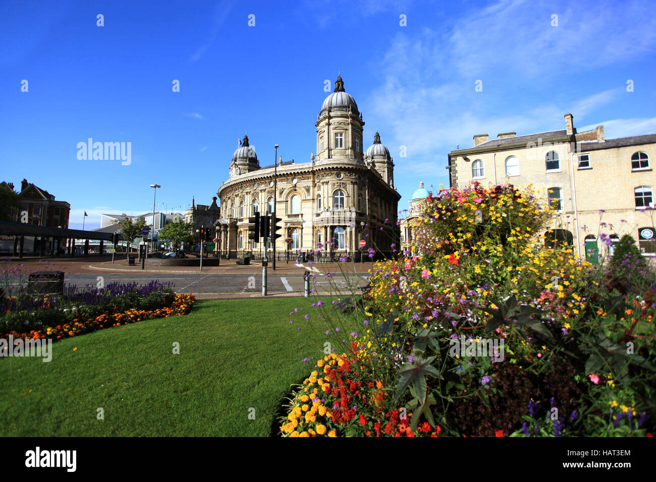 City centre landscape hi-res stock photography and images - Alamy