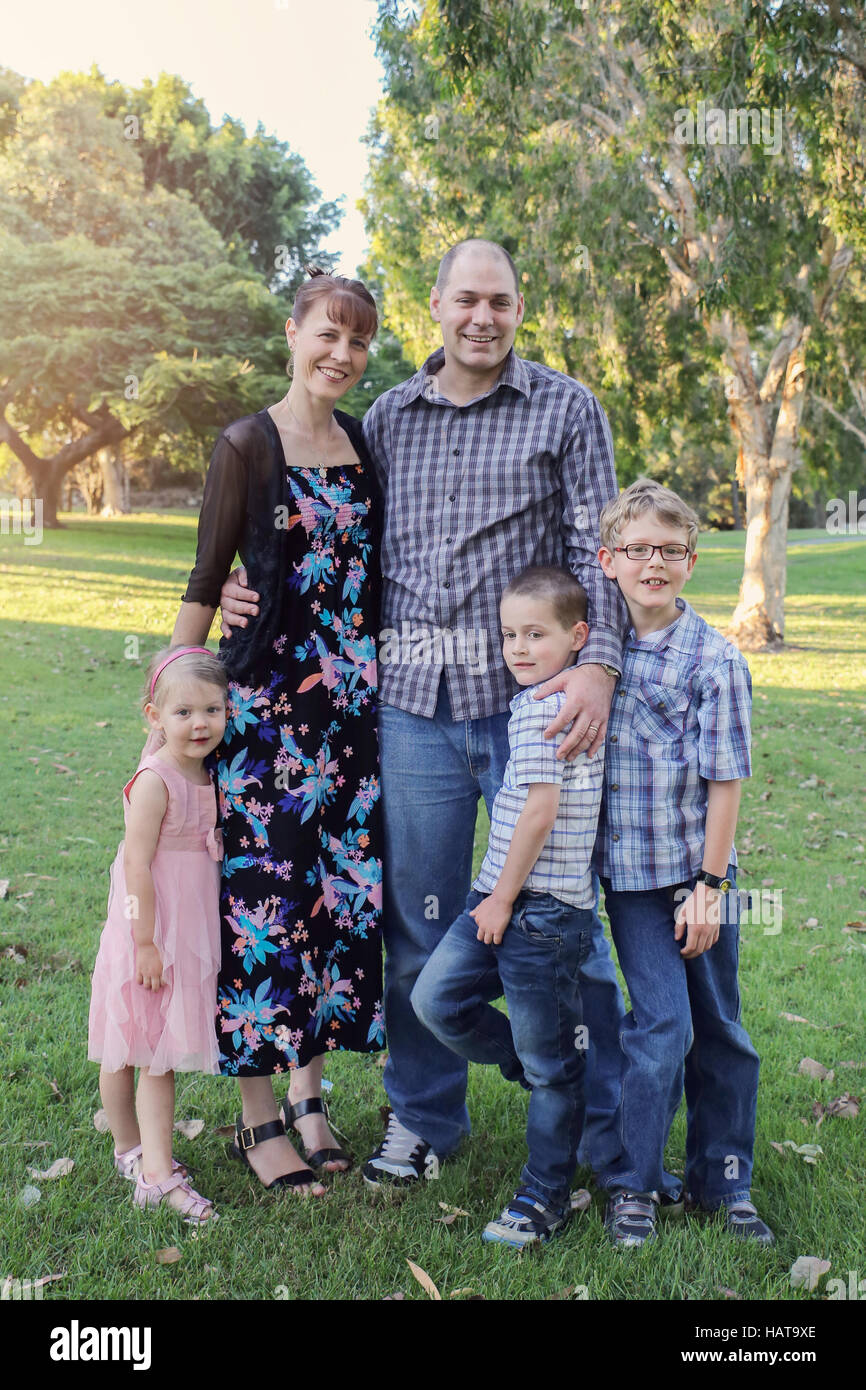 Five people family hi-res stock photography and images - Alamy