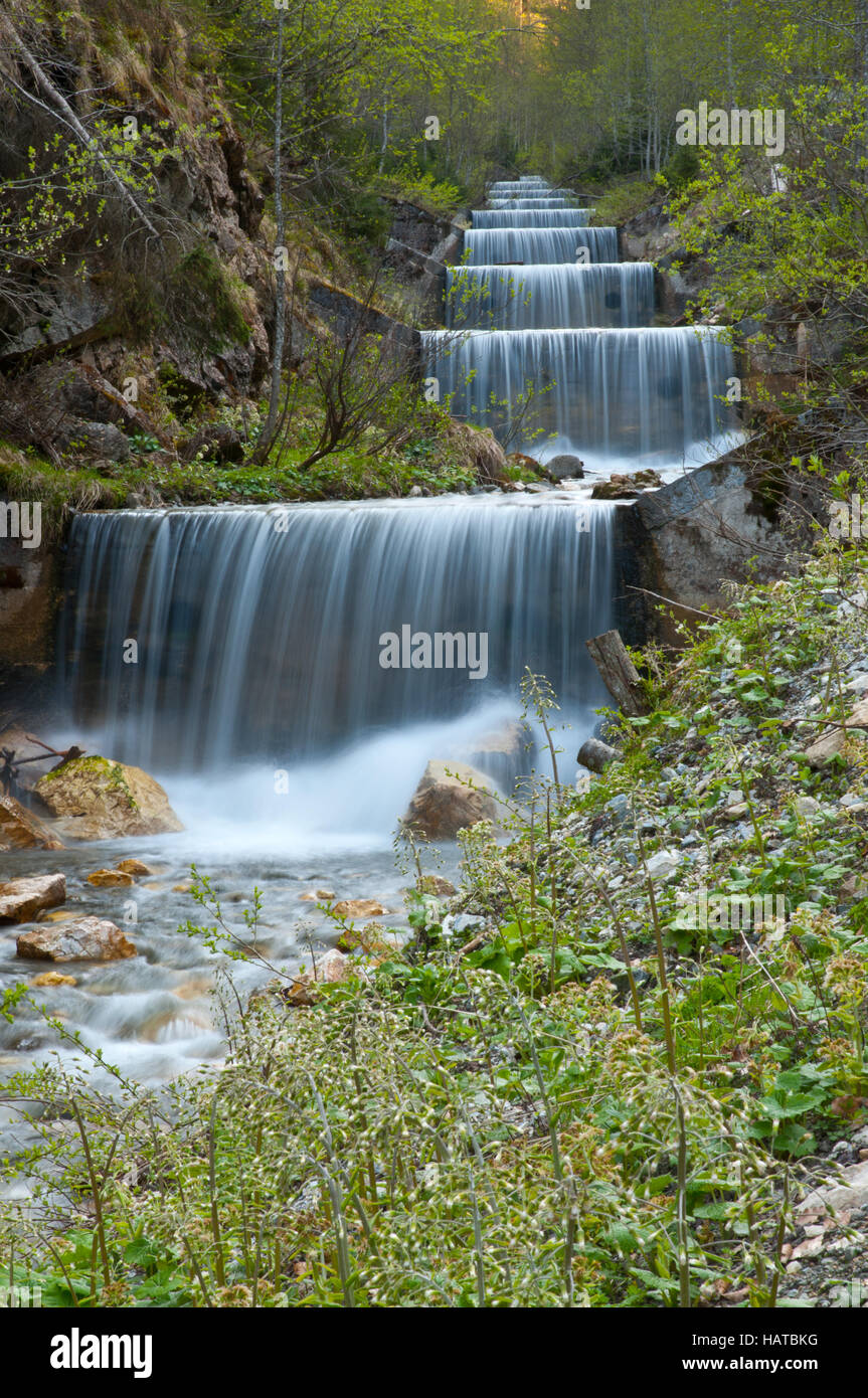 Steine fallen hi-res stock photography and images - Alamy
