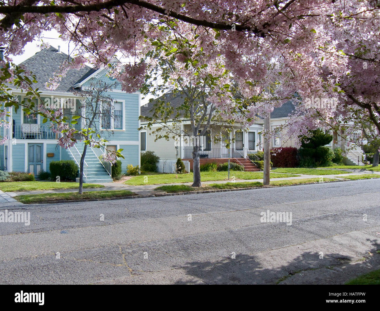 Victorian neighborhoods hi-res stock photography and images - Alamy