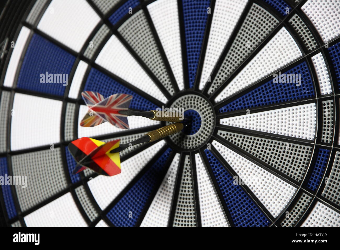 Dartscheibe hi-res stock photography and images - Alamy
