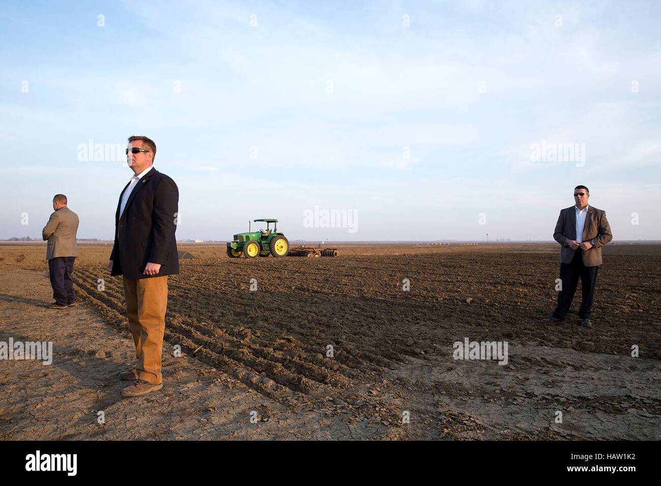 Secret service agents hi-res stock photography and images - Alamy