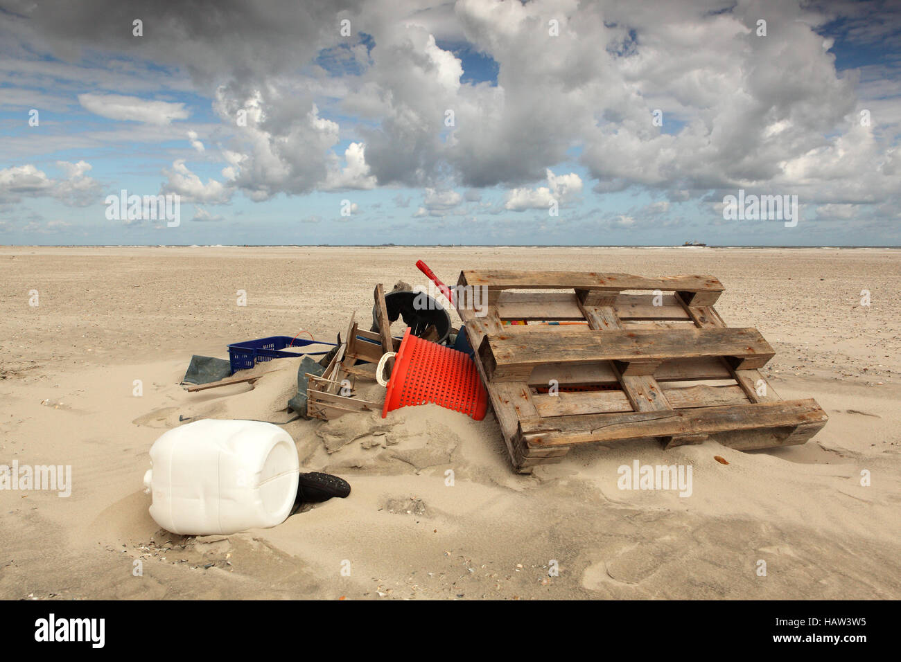 Plastik strand verschmutzung hi-res stock photography and images - Alamy