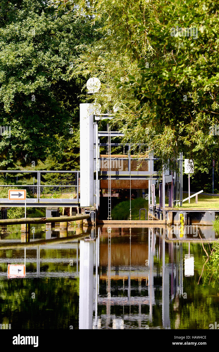 Lock on river in the Spreewald Stock Photo - Alamy