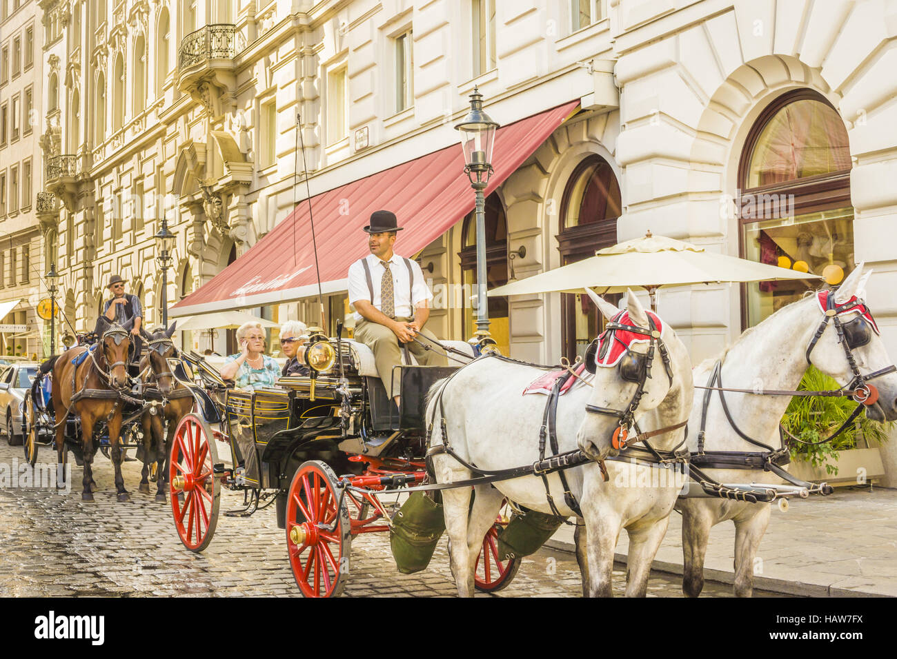 Victoria carriage tours hi-res stock photography and images - Alamy